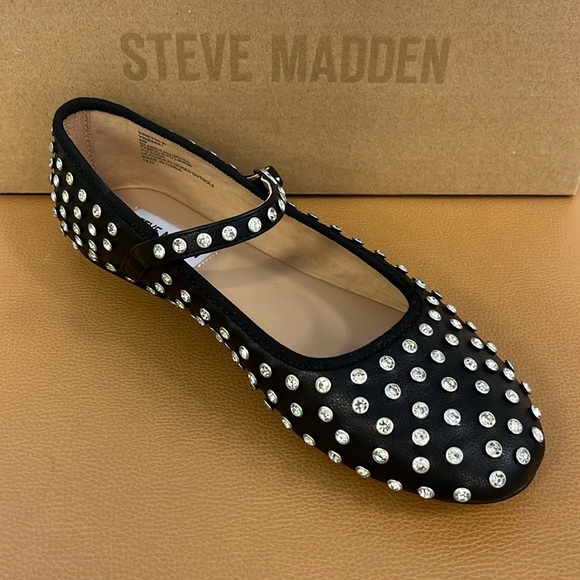 Steve Madden | Shoes | Steve Madden Vinetta Beautiful Studded ...